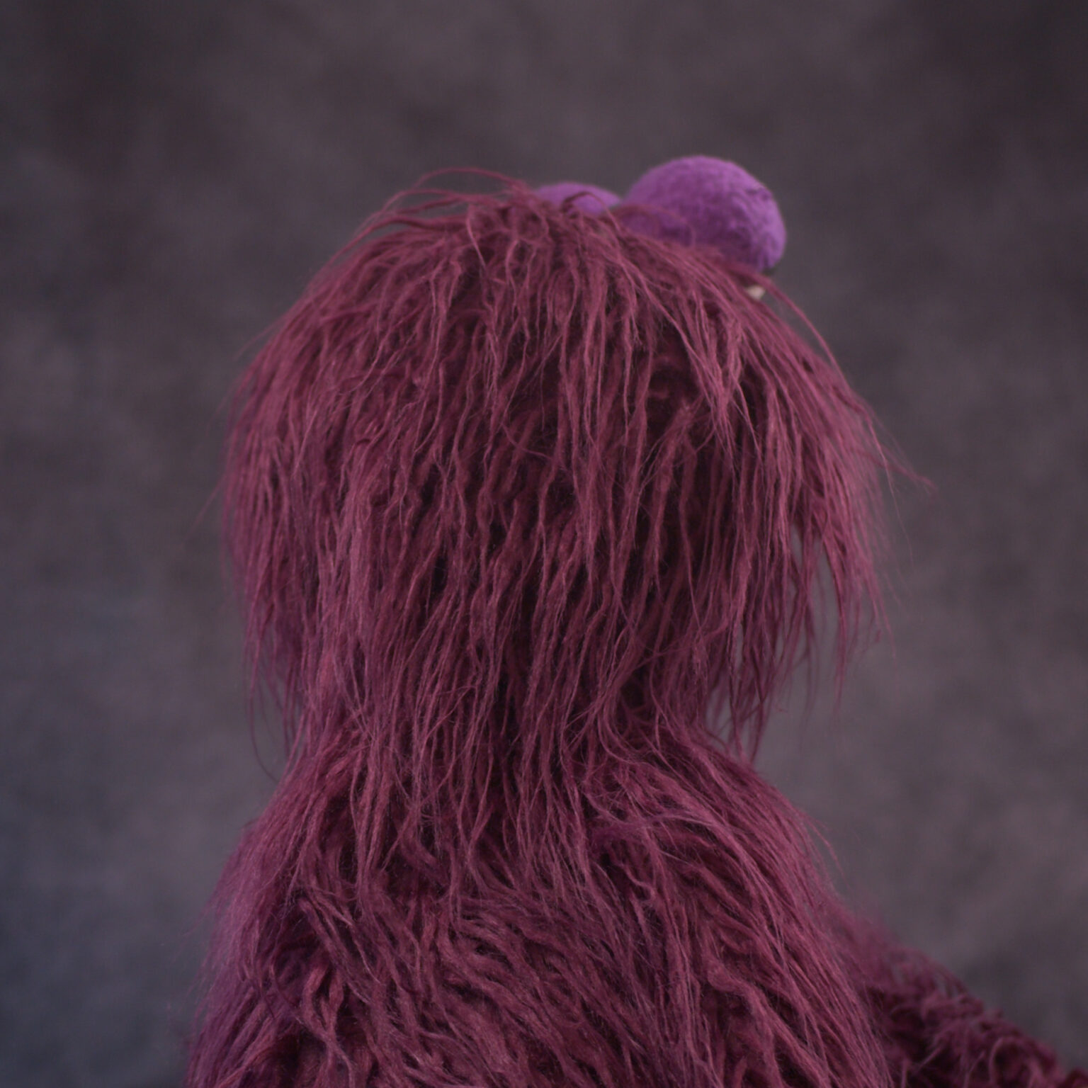 Professional Live Hands Monster Puppet (purple) – Operation: Puppet