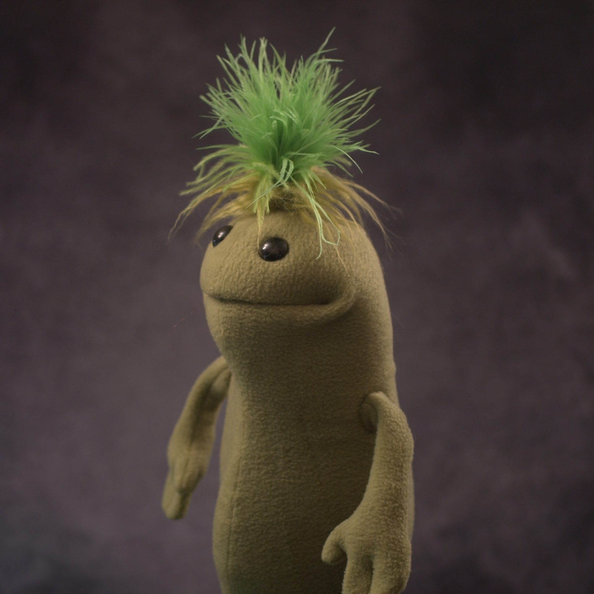 Olive Green Smol – Operation: Puppet